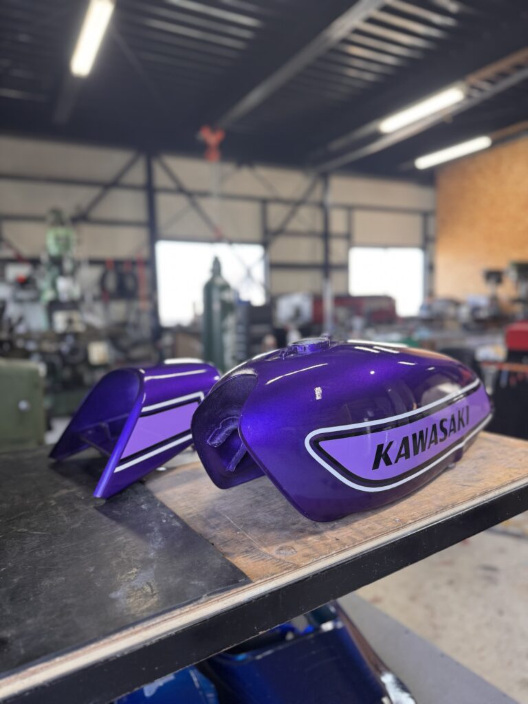 マッハ250ss塗装 - FUKUDA.Company